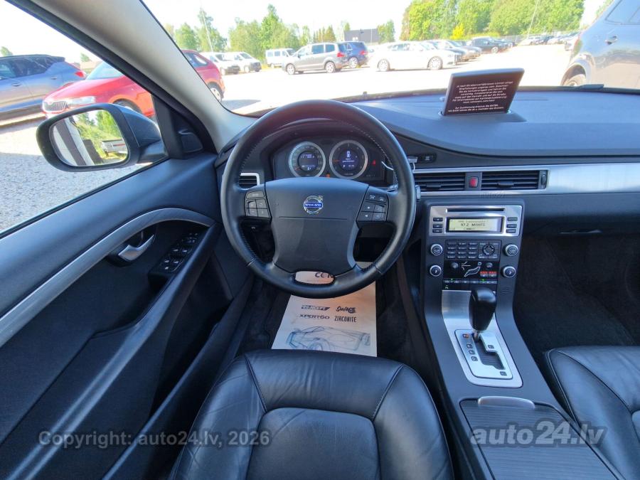 Pelēks Volvo V70 2009 Tartu, ar dzinēja tilpumu 2.40 L un nobraukumu 275 tūkst. km par 6690 €, foto 20 vietnē AUTOMOTO.COM.LV