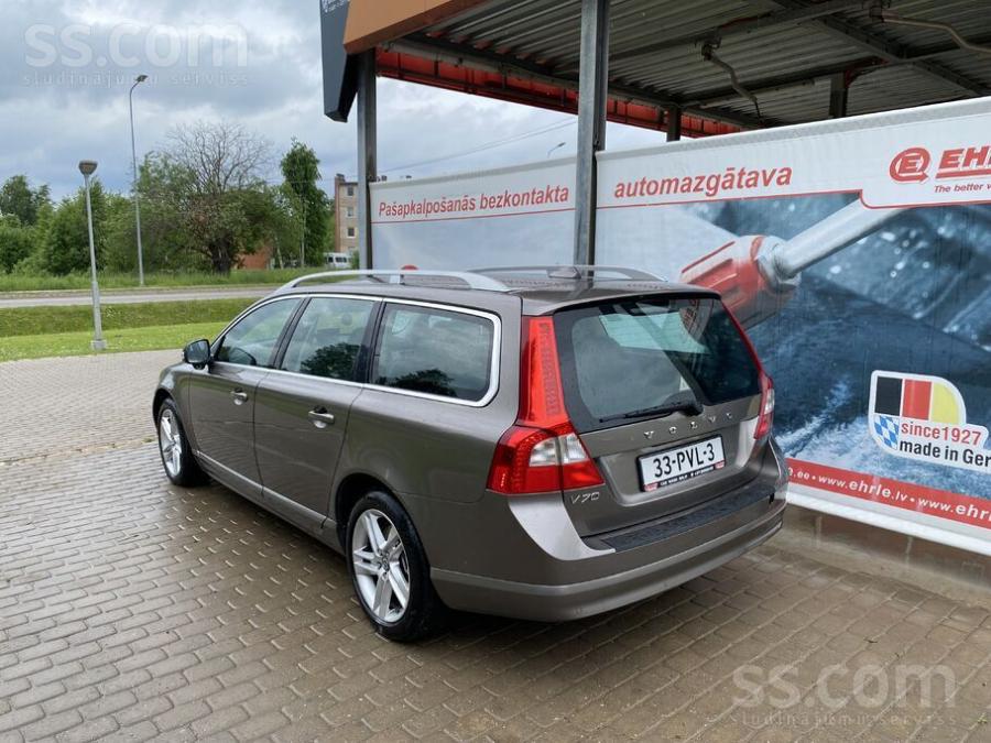 Серый Вольво В70 2009 в Балви, объемом двигателя 2.40 л и пробегом 315 тыс. км за 4350 €, фото 5 на AUTOMOTO.COM.LV