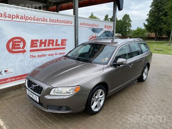 Pelēks Volvo V70 2009 Balvi, ar dzinēja tilpumu 2.40 L un nobraukumu 315 tūkst. km par 4350 €, foto 2 vietnē AUTOMOTO.COM.LV