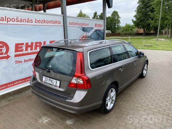 Pelēks Volvo V70 2009 Balvi, ar dzinēja tilpumu 2.40 L un nobraukumu 315 tūkst. km par 4350 €, foto 6 vietnē AUTOMOTO.COM.LV