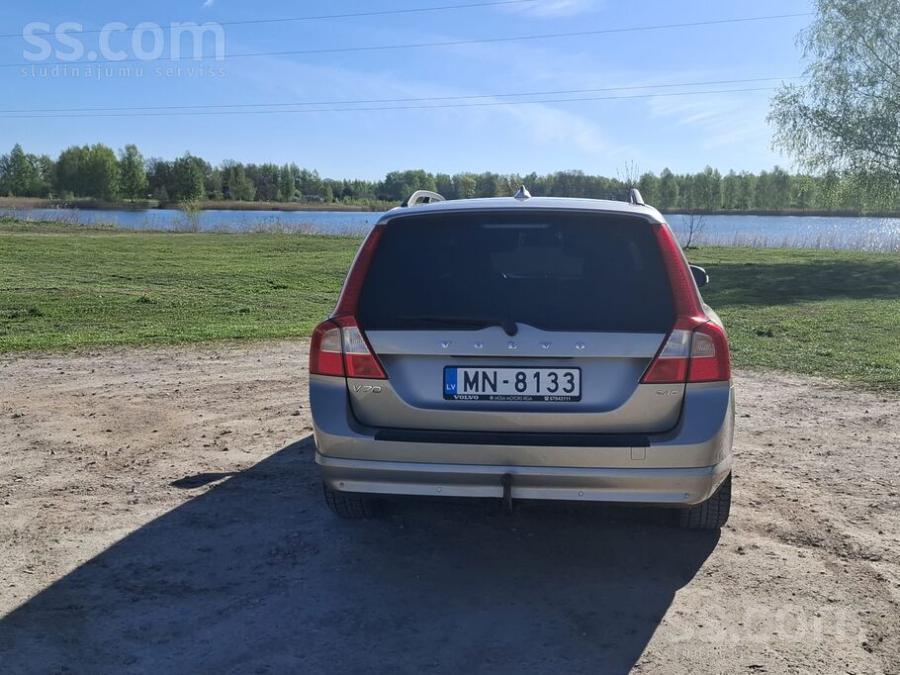 Серый Вольво В70 2009 в Елгава, объемом двигателя 2.40 л и пробегом 355 тыс. км за 4000 €, фото 6 на AUTOMOTO.COM.LV