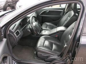 Grey Volvo V70 2009 in Riga, with an engine capacity of 2.40 L and mileage of 0 thousand km for 4850 €, photo 10 on AUTOMOTO.COM.LV