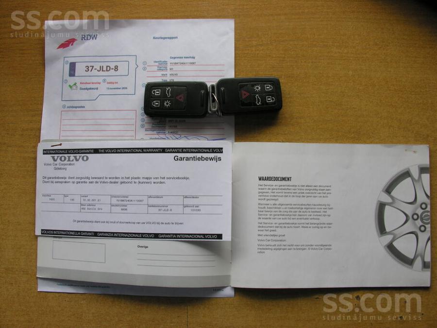 Grey Volvo V70 2009 in Riga, with an engine capacity of 2.40 L and mileage of 0 thousand km for 4850 €, photo 16 on AUTOMOTO.COM.LV