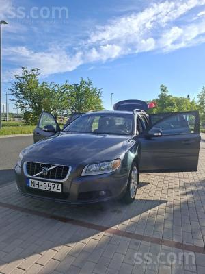 Pelēks Volvo V70 2009 Jūrmala, ar dzinēja tilpumu 2.40 L un nobraukumu 309 tūkst. km par 4950 €, foto 5 vietnē AUTOMOTO.COM.LV