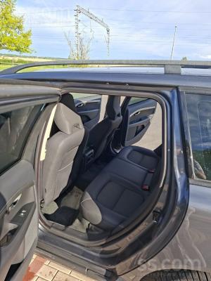 Pelēks Volvo V70 2009 Jūrmala, ar dzinēja tilpumu 2.40 L un nobraukumu 309 tūkst. km par 4950 €, foto 7 vietnē AUTOMOTO.COM.LV