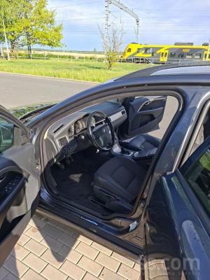 Pelēks Volvo V70 2009 Jūrmala, ar dzinēja tilpumu 2.40 L un nobraukumu 309 tūkst. km par 4950 €, foto 8 vietnē AUTOMOTO.COM.LV