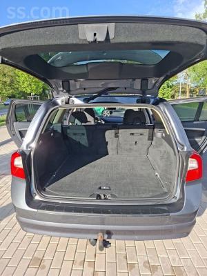 Pelēks Volvo V70 2009 Jūrmala, ar dzinēja tilpumu 2.40 L un nobraukumu 309 tūkst. km par 4950 €, foto 9 vietnē AUTOMOTO.COM.LV