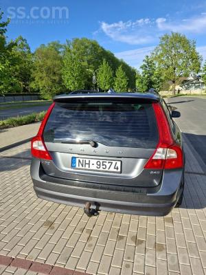 Pelēks Volvo V70 2009 Jūrmala, ar dzinēja tilpumu 2.40 L un nobraukumu 309 tūkst. km par 4950 €, foto 15 vietnē AUTOMOTO.COM.LV
