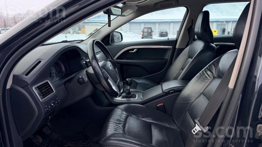 Pelēks Volvo V70 2009 Liepāja, ar dzinēja tilpumu 2.00 L un nobraukumu 314 tūkst. km par 3950 €, foto 10 vietnē AUTOMOTO.COM.LV