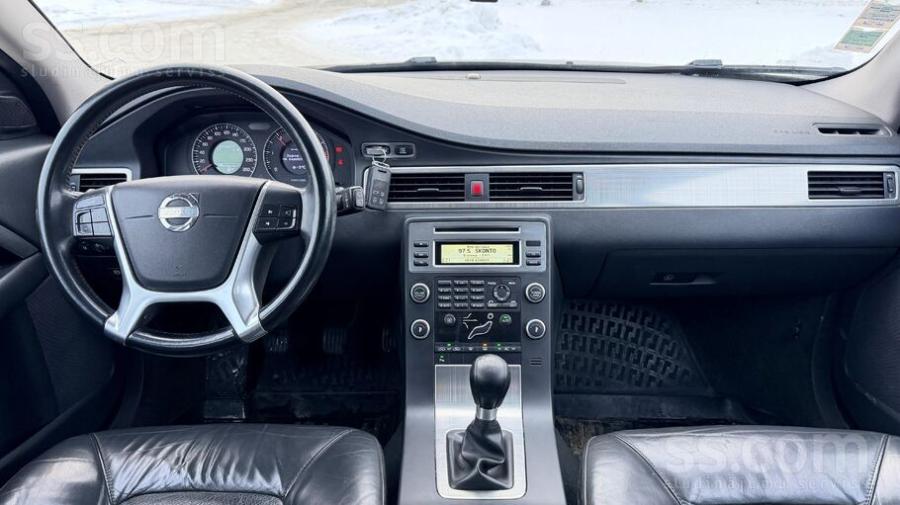 Pelēks Volvo V70 2009 Liepāja, ar dzinēja tilpumu 2.00 L un nobraukumu 314 tūkst. km par 3950 €, foto 13 vietnē AUTOMOTO.COM.LV