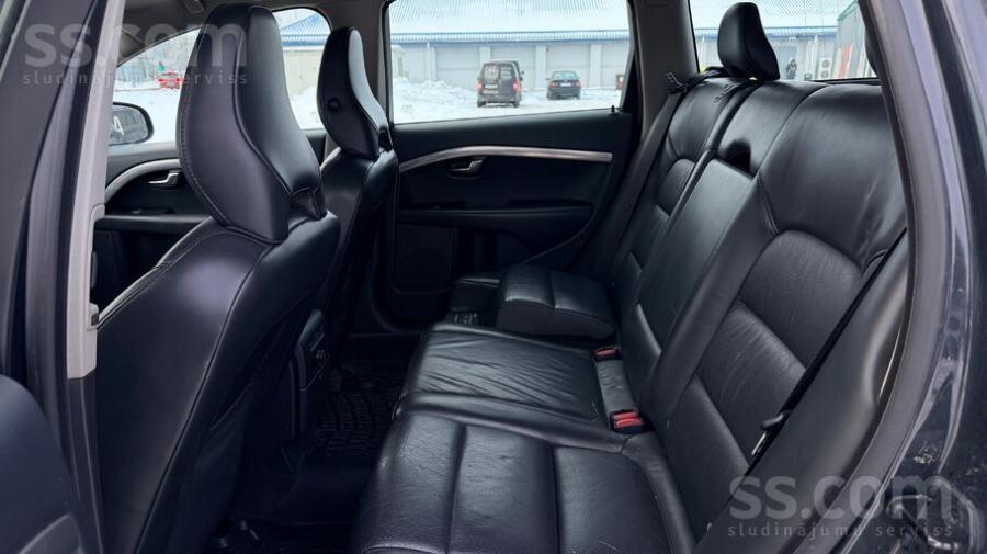 Pelēks Volvo V70 2009 Liepāja, ar dzinēja tilpumu 2.00 L un nobraukumu 314 tūkst. km par 3950 €, foto 19 vietnē AUTOMOTO.COM.LV