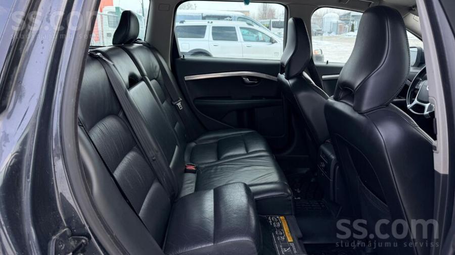 Pelēks Volvo V70 2009 Liepāja, ar dzinēja tilpumu 2.00 L un nobraukumu 314 tūkst. km par 3950 €, foto 20 vietnē AUTOMOTO.COM.LV