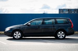 Grey Volvo V70 2009 in Riga, with an engine capacity of 2.40 L and mileage of 280 thousand km for 3700 €, photo  on AUTOMOTO.COM.LV