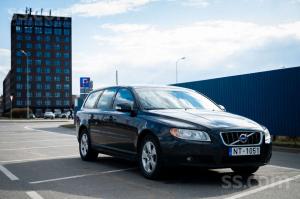 Pelēks Volvo V70 2009 Rīga, ar dzinēja tilpumu 2.40 L un nobraukumu 280 tūkst. km par 3700 €, foto 9 vietnē AUTOMOTO.COM.LV