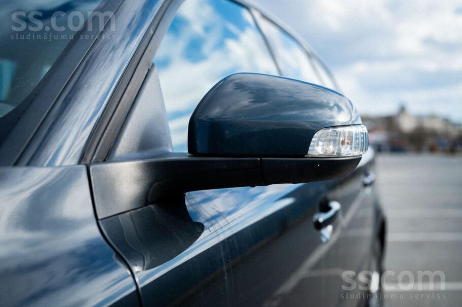 Pelēks Volvo V70 2009 Rīga, ar dzinēja tilpumu 2.40 L un nobraukumu 280 tūkst. km par 3700 €, foto 13 vietnē AUTOMOTO.COM.LV