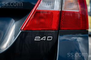 Pelēks Volvo V70 2009 Rīga, ar dzinēja tilpumu 2.40 L un nobraukumu 280 tūkst. km par 3700 €, foto 14 vietnē AUTOMOTO.COM.LV