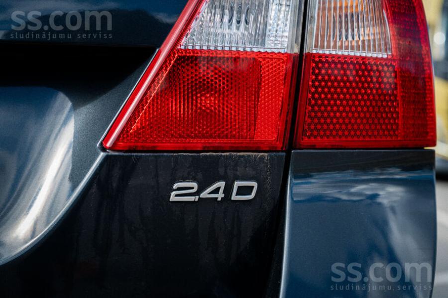 Pelēks Volvo V70 2009 Rīga, ar dzinēja tilpumu 2.40 L un nobraukumu 280 tūkst. km par 3700 €, foto 14 vietnē AUTOMOTO.COM.LV