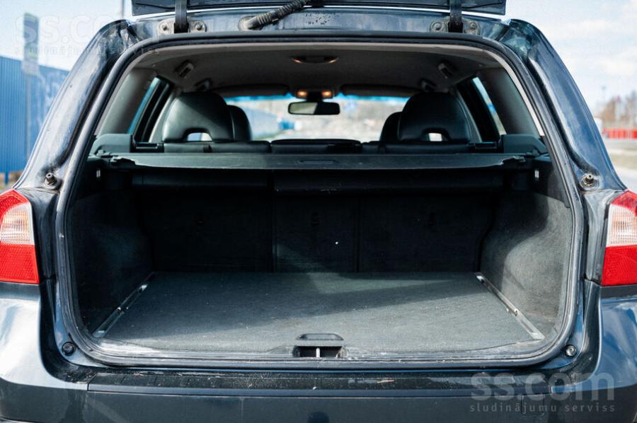 Pelēks Volvo V70 2009 Rīga, ar dzinēja tilpumu 2.40 L un nobraukumu 280 tūkst. km par 3700 €, foto 16 vietnē AUTOMOTO.COM.LV