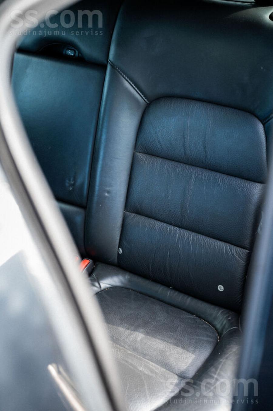 Pelēks Volvo V70 2009 Rīga, ar dzinēja tilpumu 2.40 L un nobraukumu 280 tūkst. km par 3700 €, foto 17 vietnē AUTOMOTO.COM.LV