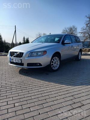 Pelēks Volvo V70 2009 Rēzekne, ar dzinēja tilpumu 2.40 L un nobraukumu 290 tūkst. km par 3850 €, foto 3 vietnē AUTOMOTO.COM.LV