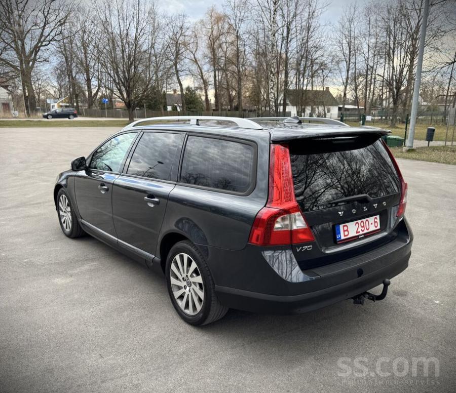 Pelēks Volvo V70 2009 Jūrmala, ar dzinēja tilpumu 2.40 L un nobraukumu 268 tūkst. km par 4200 €, foto 13 vietnē AUTOMOTO.COM.LV