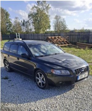 Pelēks Volvo V70 2009 Mardu, ar dzinēja tilpumu 2.40 L un nobraukumu 335 tūkst. km par 3500 €, foto 18 vietnē AUTOMOTO.COM.LV