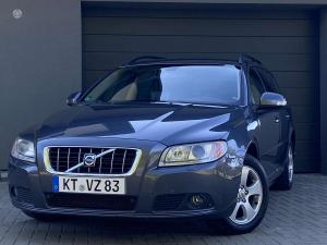 Pelēks Volvo V70 2009 Viļņa, ar dzinēja tilpumu 2.40 L un nobraukumu 306 tūkst. km par 4750 €, foto  vietnē AUTOMOTO.COM.LV