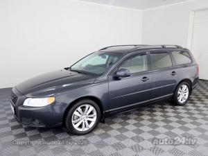 Grey Volvo V70 2009 in Tallinn, with an engine capacity of 2.40 L and mileage of 344 thousand km for 3499 €, photo 3 on AUTOMOTO.COM.LV