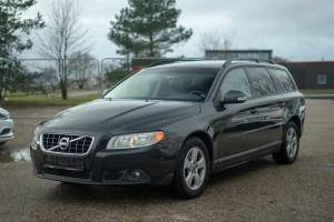 Grey Volvo V70 2009 in Liepaja, with an engine capacity of 2.40 L and mileage of 281 thousand km for 6500 €, photo  on AUTOMOTO.COM.LV