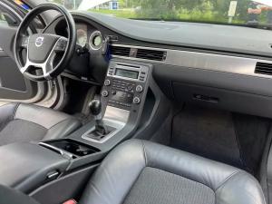 Grey Volvo V70 2009 in Jekabpils, with an engine capacity of 2.40 L and mileage of 303 thousand km for 5900 €, photo 19 on AUTOMOTO.COM.LV