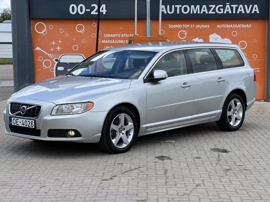 Grey Volvo V70 2009 in Jekabpils, with an engine capacity of 2.40 L and mileage of 303 thousand km for 5900 €, photo 10 on AUTOMOTO.COM.LV
