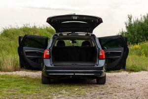 Pelēks Volvo V70 2009 Rīga, ar dzinēja tilpumu 2.00 L un nobraukumu 0 tūkst. km par 4995 €, foto 6 vietnē AUTOMOTO.COM.LV