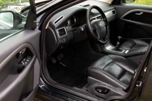 Pelēks Volvo V70 2009 Rīga, ar dzinēja tilpumu 2.00 L un nobraukumu 0 tūkst. km par 4995 €, foto 15 vietnē AUTOMOTO.COM.LV