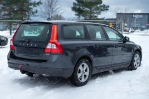 Pelēks Volvo V70 2009 Liepāja, ar dzinēja tilpumu 2.40 L un nobraukumu 259 tūkst. km par 6800 €, foto 5 vietnē AUTOMOTO.COM.LV