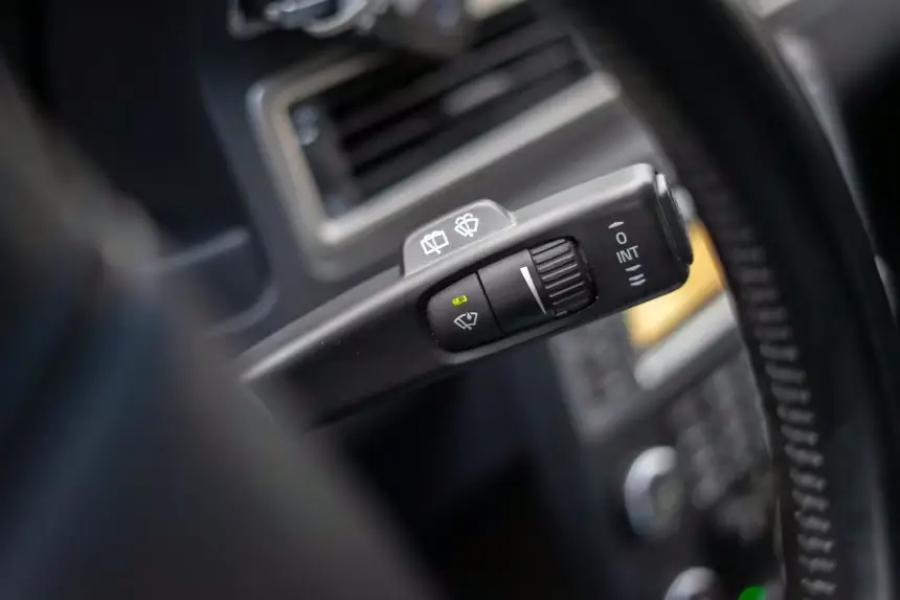 Pelēks Volvo V70 2009 Liepāja, ar dzinēja tilpumu 2.40 L un nobraukumu 259 tūkst. km par 6800 €, foto 20 vietnē AUTOMOTO.COM.LV