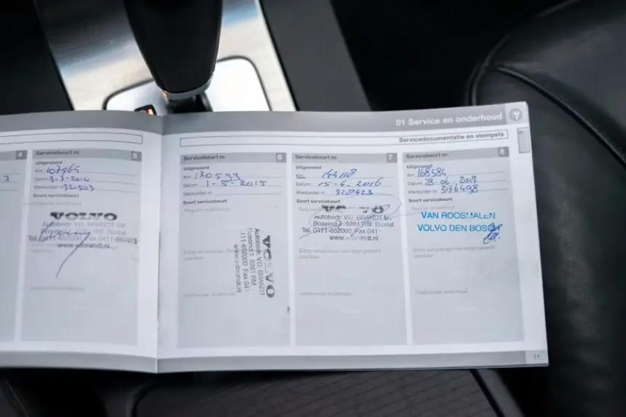 Pelēks Volvo V70 2009 Liepāja, ar dzinēja tilpumu 2.40 L un nobraukumu 259 tūkst. km par 6800 €, foto 26 vietnē AUTOMOTO.COM.LV