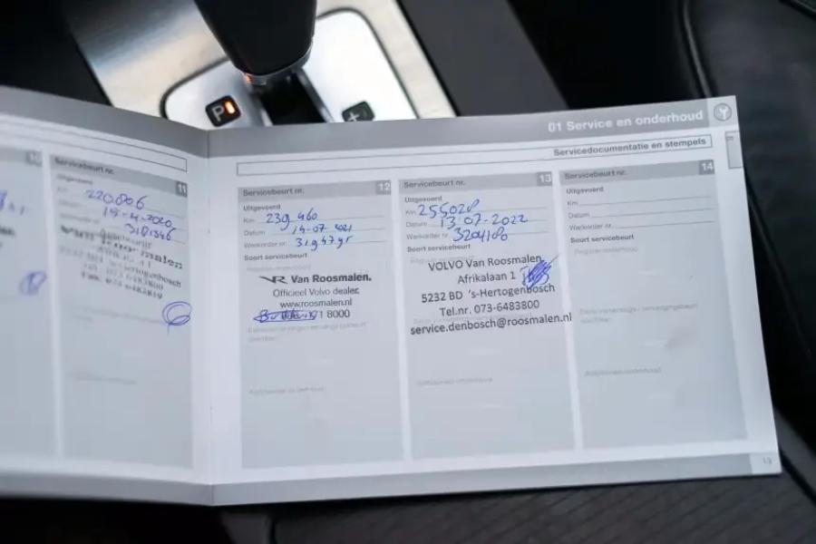 Pelēks Volvo V70 2009 Liepāja, ar dzinēja tilpumu 2.40 L un nobraukumu 259 tūkst. km par 6800 €, foto 28 vietnē AUTOMOTO.COM.LV