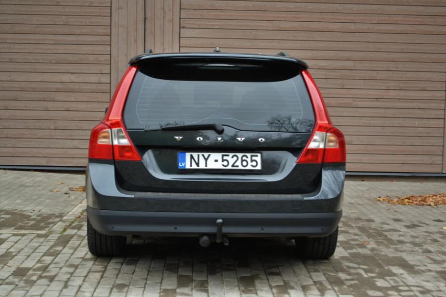 Grey Volvo V70 2009 in Riga, with an engine capacity of 2.00 L and mileage of 319 thousand km for 4790 €, photo 6 on AUTOMOTO.COM.LV
