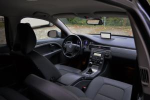 Grey Volvo V70 2009 in Riga, with an engine capacity of 2.00 L and mileage of 319 thousand km for 4790 €, photo 20 on AUTOMOTO.COM.LV