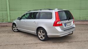 Pelēks Volvo V70 2009 Rīga, ar dzinēja tilpumu 2.40 L un nobraukumu 343 tūkst. km par 3550 €, foto 9 vietnē AUTOMOTO.COM.LV