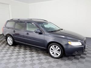Grey Volvo V70 2009 in Tallinn, with an engine capacity of 2.40 L and mileage of 344 thousand km for 3499 €, photo  on AUTOMOTO.COM.LV