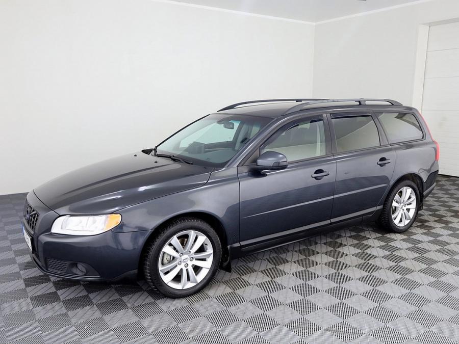 Grey Volvo V70 2009 in Tallinn, with an engine capacity of 2.40 L and mileage of 344 thousand km for 3499 €, photo 11 on AUTOMOTO.COM.LV