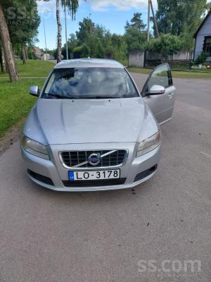 Grey Volvo V70 2009 in Preili, with an engine capacity of 2.40 L and mileage of 446 thousand km for 2000 €, photo  on AUTOMOTO.COM.LV