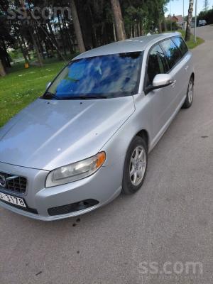 Grey Volvo V70 2009 in Preili, with an engine capacity of 2.40 L and mileage of 446 thousand km for 2000 €, photo 5 on AUTOMOTO.COM.LV