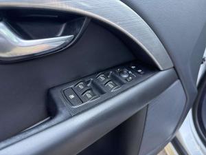 Pelēks Volvo V70 2009 Viļņa, ar dzinēja tilpumu 2.40 L un nobraukumu 287 tūkst. km par 2950 €, foto 20 vietnē AUTOMOTO.COM.LV