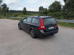Grey Volvo V70 2009 in Vilnius, with an engine capacity of 2.40 L and mileage of 507 thousand km for 1500 €, photo 7 on AUTOMOTO.COM.LV