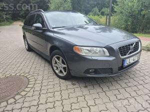Pelēks Volvo V70 2009 Rīga, ar dzinēja tilpumu 2.40 L un nobraukumu 356 tūkst. km par 2150 €, foto 3 vietnē AUTOMOTO.COM.LV