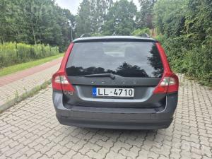 Pelēks Volvo V70 2009 Rīga, ar dzinēja tilpumu 2.40 L un nobraukumu 356 tūkst. km par 2150 €, foto 6 vietnē AUTOMOTO.COM.LV