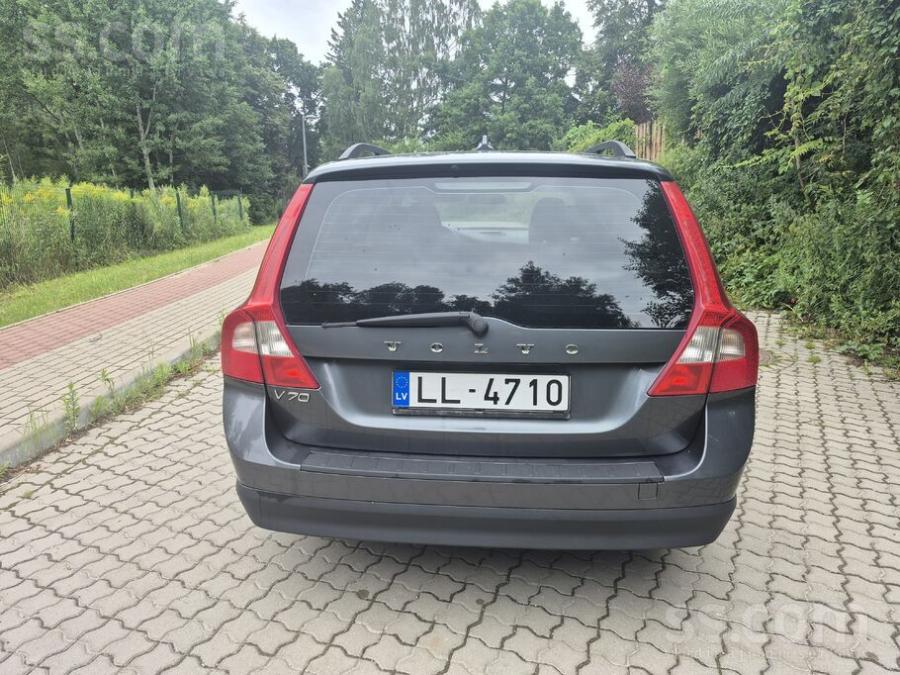 Pelēks Volvo V70 2009 Rīga, ar dzinēja tilpumu 2.40 L un nobraukumu 356 tūkst. km par 2150 €, foto 6 vietnē AUTOMOTO.COM.LV