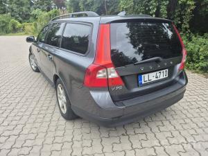 Pelēks Volvo V70 2009 Rīga, ar dzinēja tilpumu 2.40 L un nobraukumu 356 tūkst. km par 2150 €, foto 7 vietnē AUTOMOTO.COM.LV